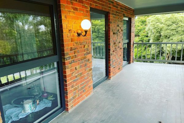 What Does the Door and Window Curtain Wall Mean? the Difference