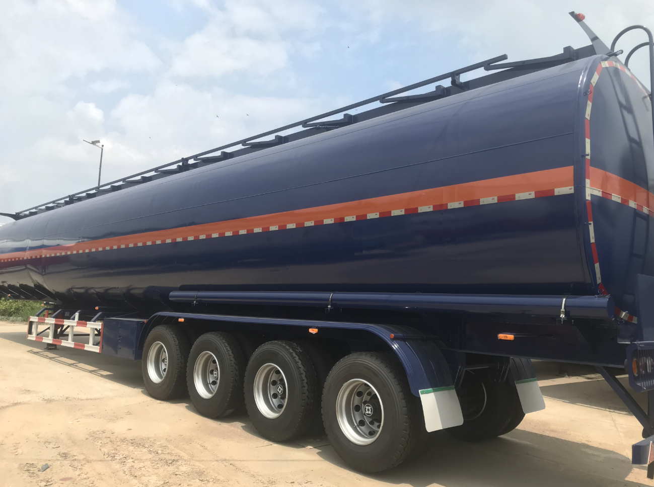 Diesel Tank Trailer Buying Guide | KDZG Trailer Truck