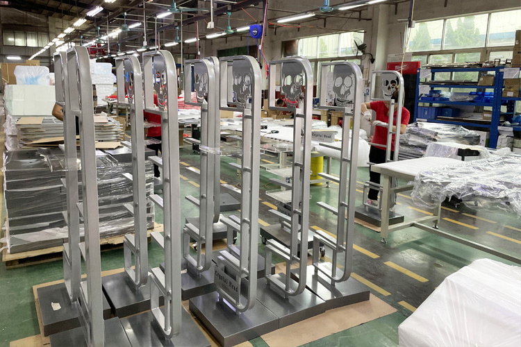 Crystal Head Vodka Rack From US