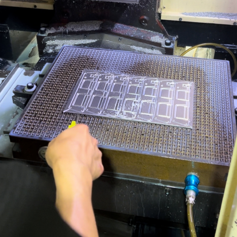 How to Use Vacuum Suction Cup Worktable to Machining Thin-walled CNC ...