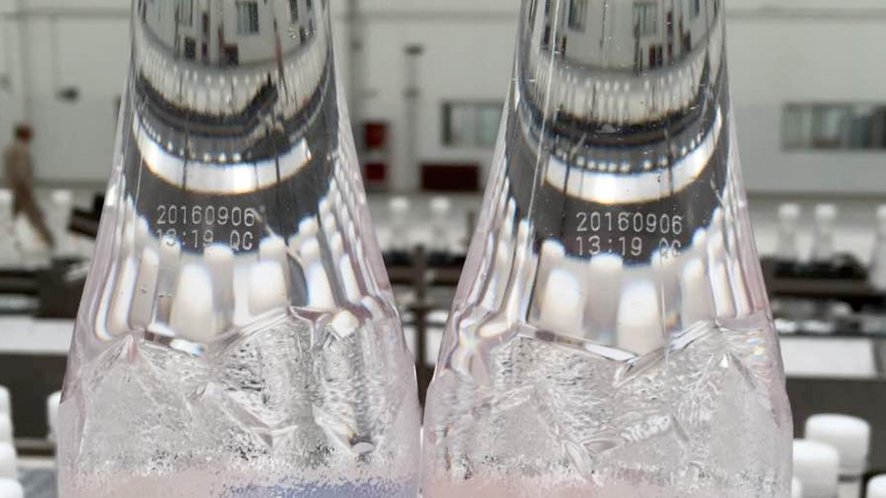 LEAD TECH continuous Inkjet printers (CIJ) /Industrial coding solutions for PET plastic bottles ...