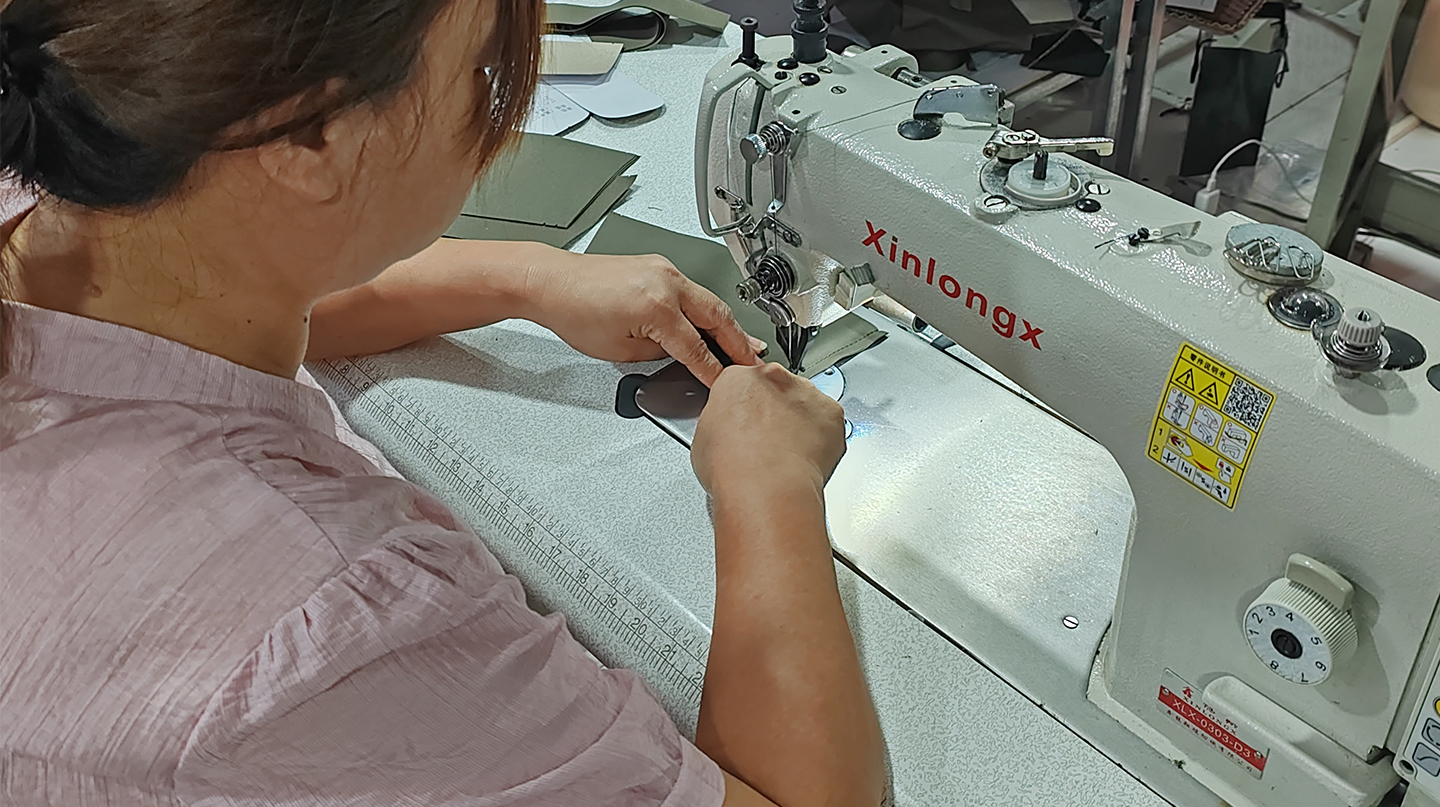 Who Makes Packs for Kuiu Or Badlands? Inside the OEM Ecosystem | GAF