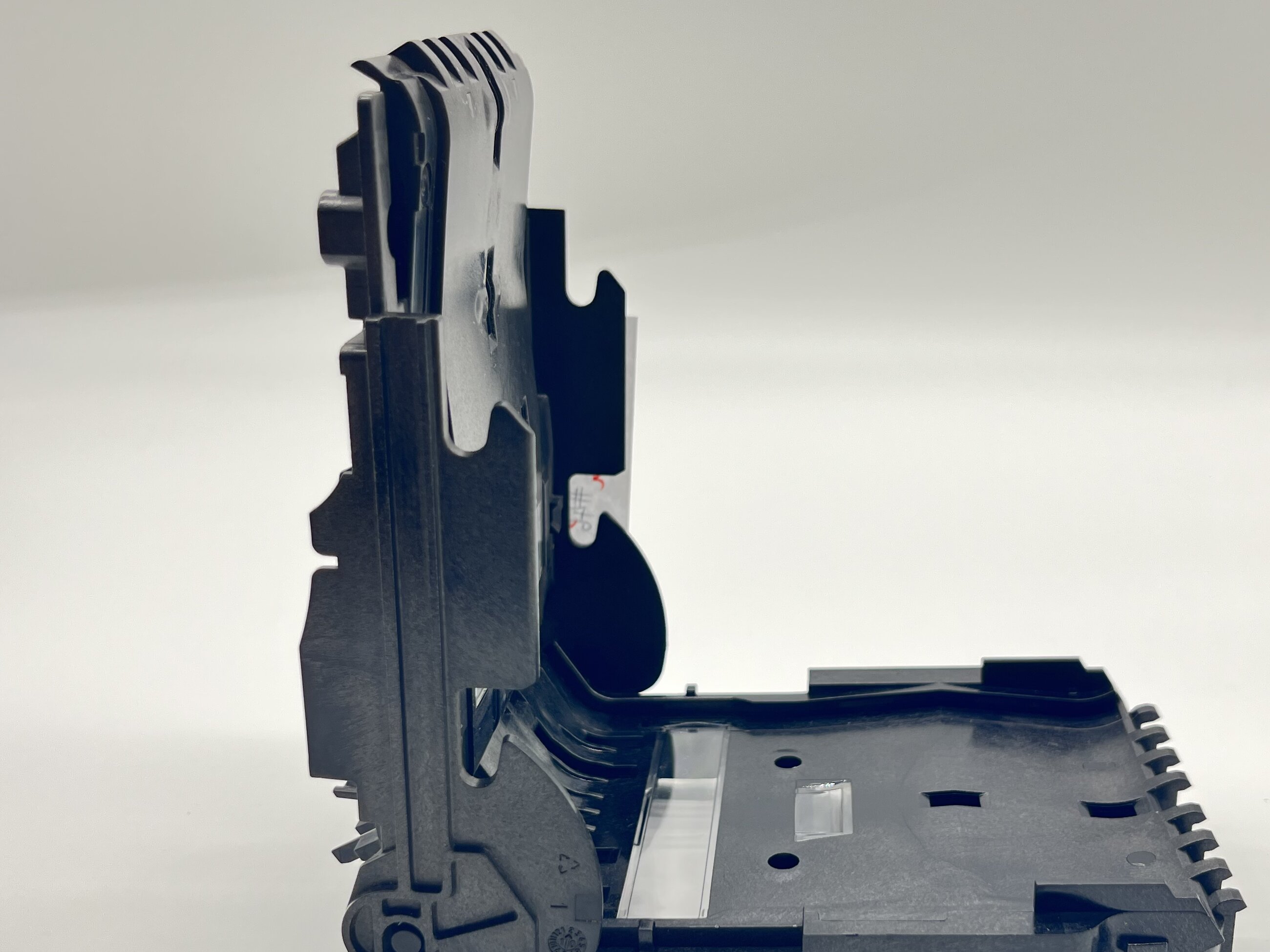 MEI MW Housing: Currency Detector - Pioneer Plastech