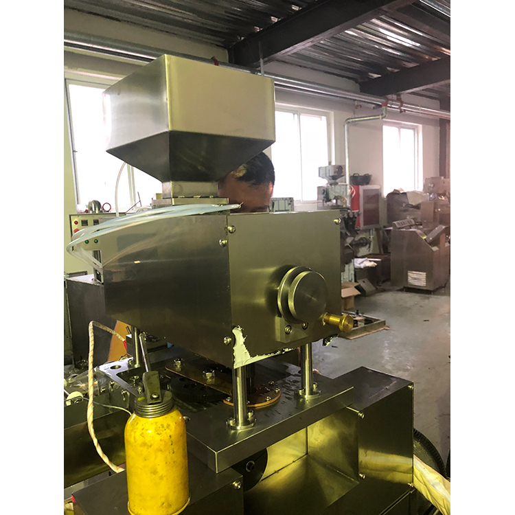 Pharmaceutical Small Automatic Soft Capsule Filling Production Line ...