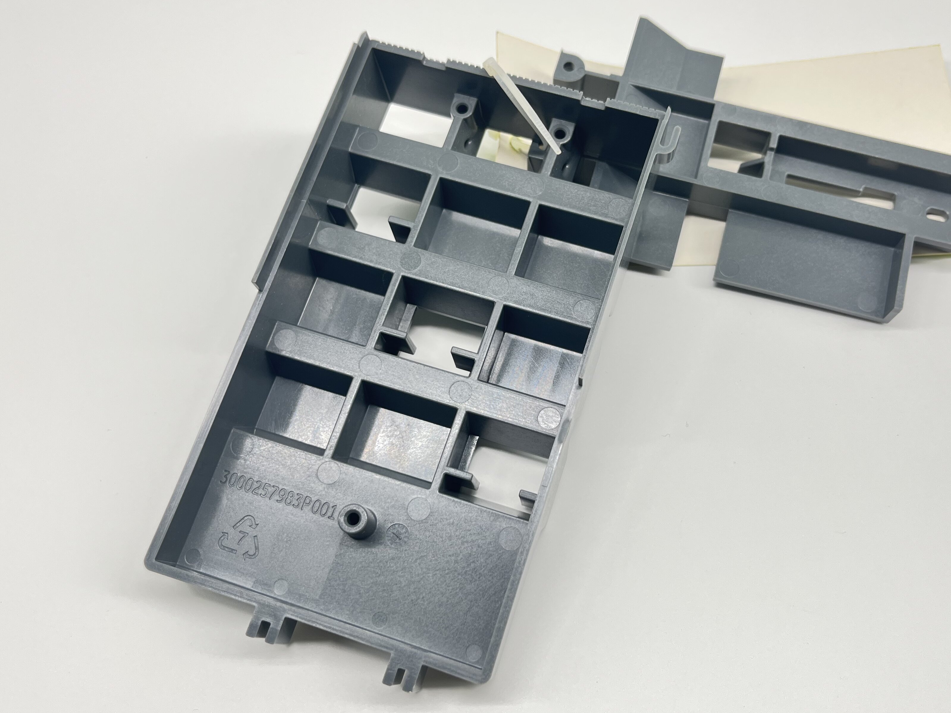 Understanding the Plastic Molding Process for Lexan Plastic: Key ...