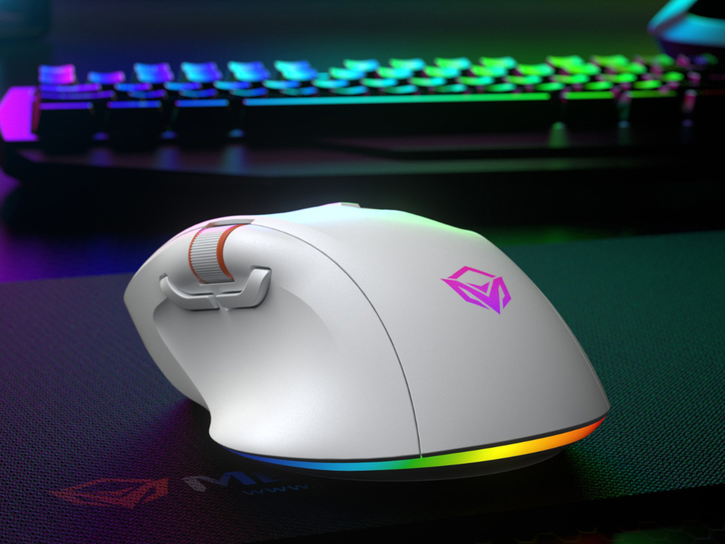 What Is a Three-Mode Gaming Ergonomic Mouse?