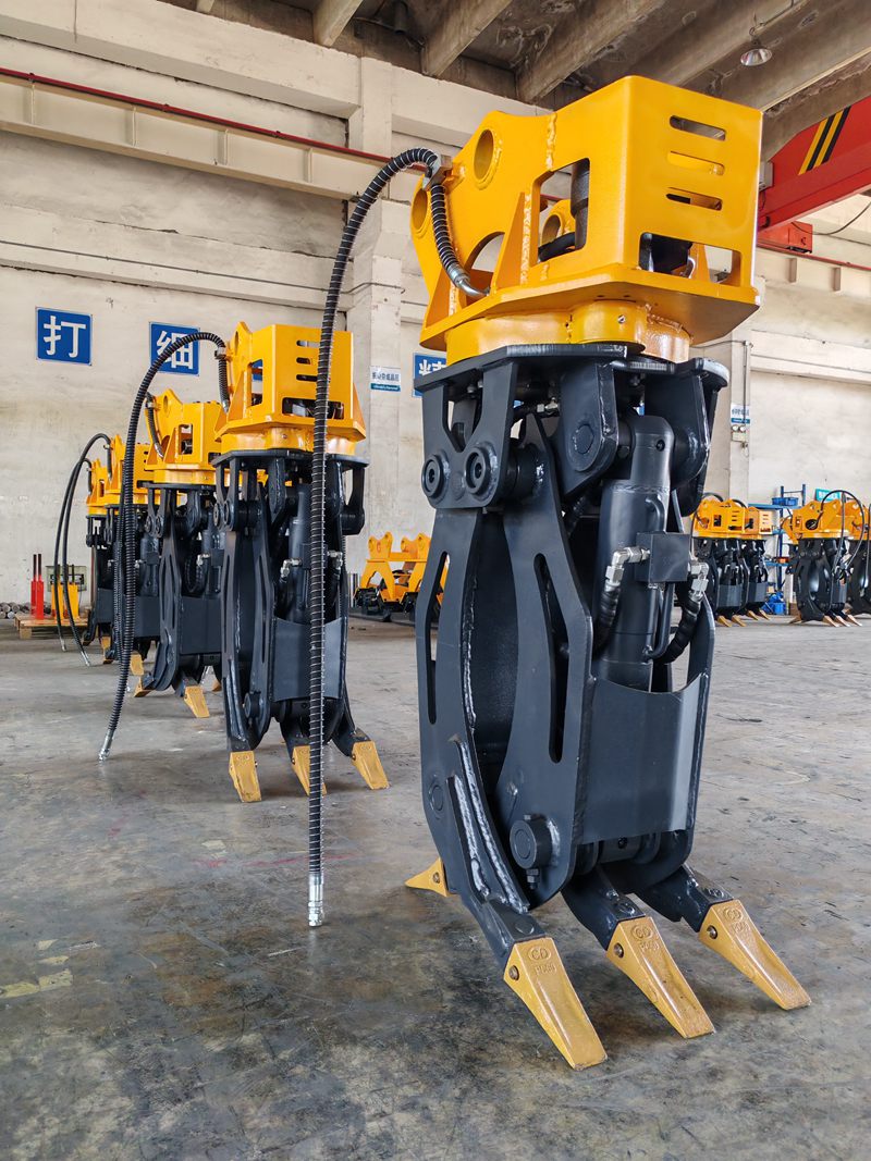 Industrial Hydraulic Log Grab Attachment for Heavy Machinery - LICHMACH