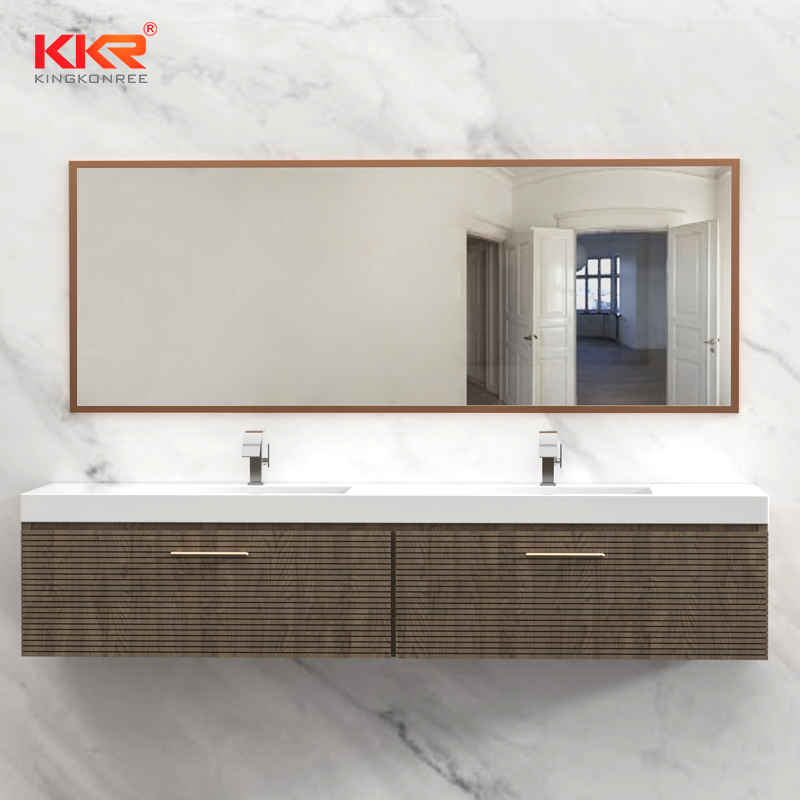 Rust-Resistant Bathroom Mirror for Long-Lasting Durability