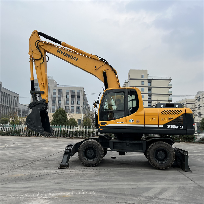 Used Hyundai R210W-9 Wheel Excavator Secondhand Hyundai 210 Wheel ...