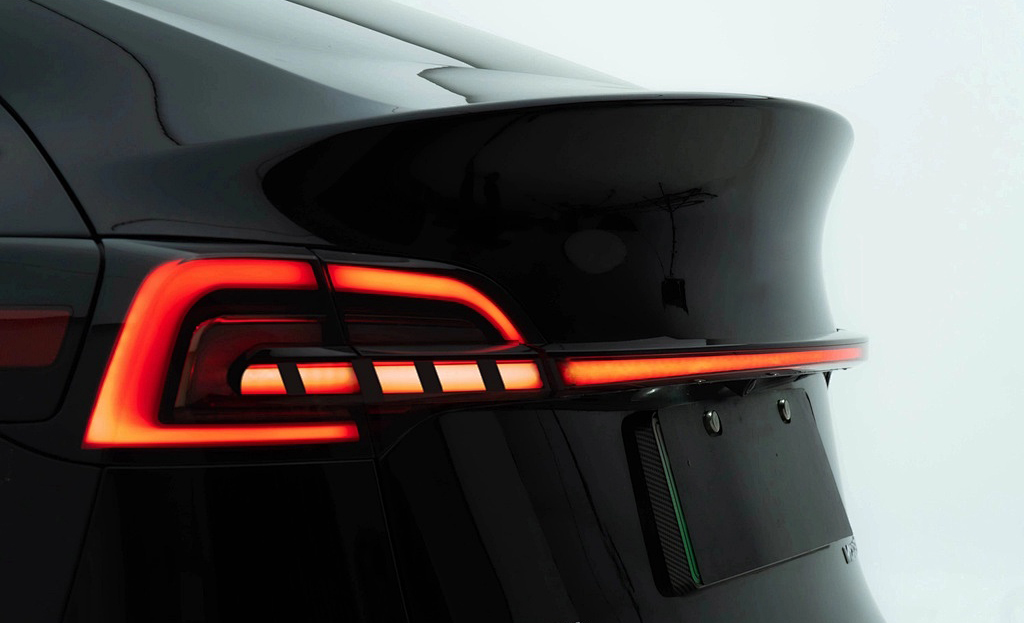 The Ultimate Guide to Double-Ended Screws for Automotive Headlamps ...