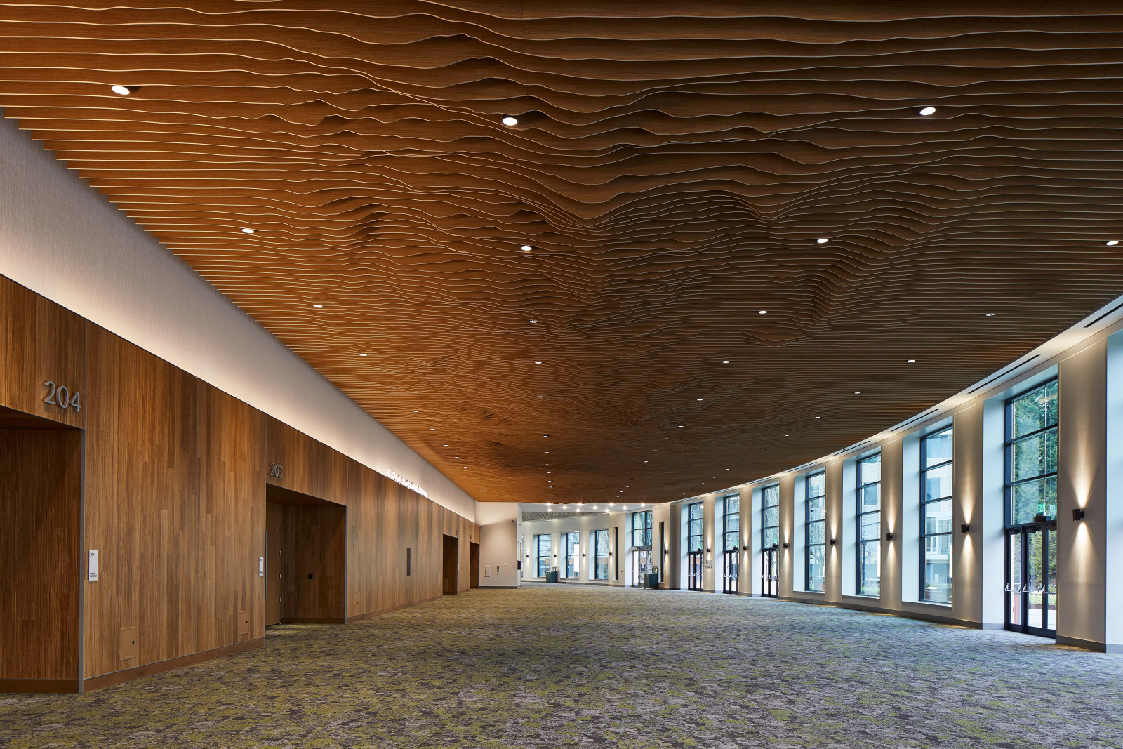 10 Creative Exterior Ceiling Ideas for Modern Commercial Buildings