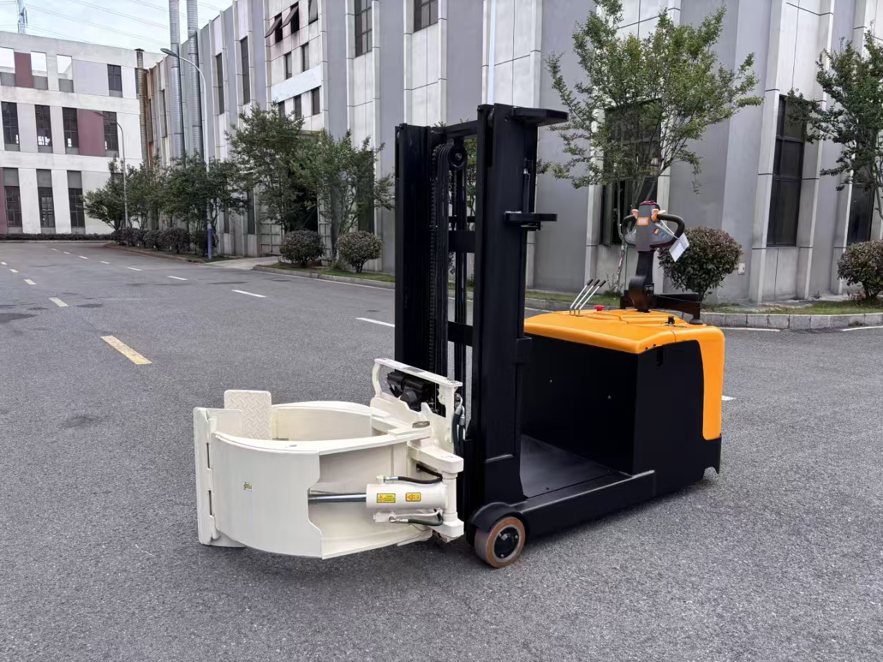 Balanced Counterweight Paper Roll Clamp Electric Stacker | VLIFT