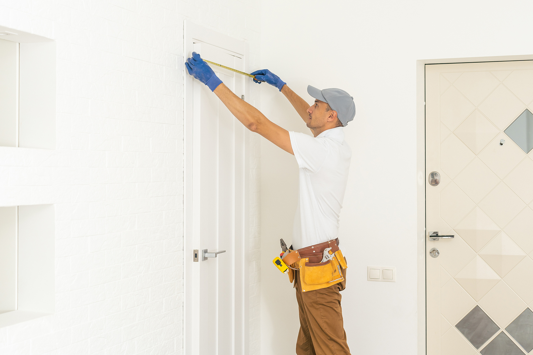 Guide de taille de porte standard: largeur, hauteur & Conseils d'adaptation