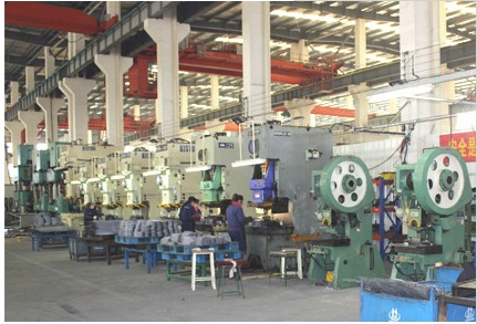 What Does a Stamping Press Operator Do? | SENSE