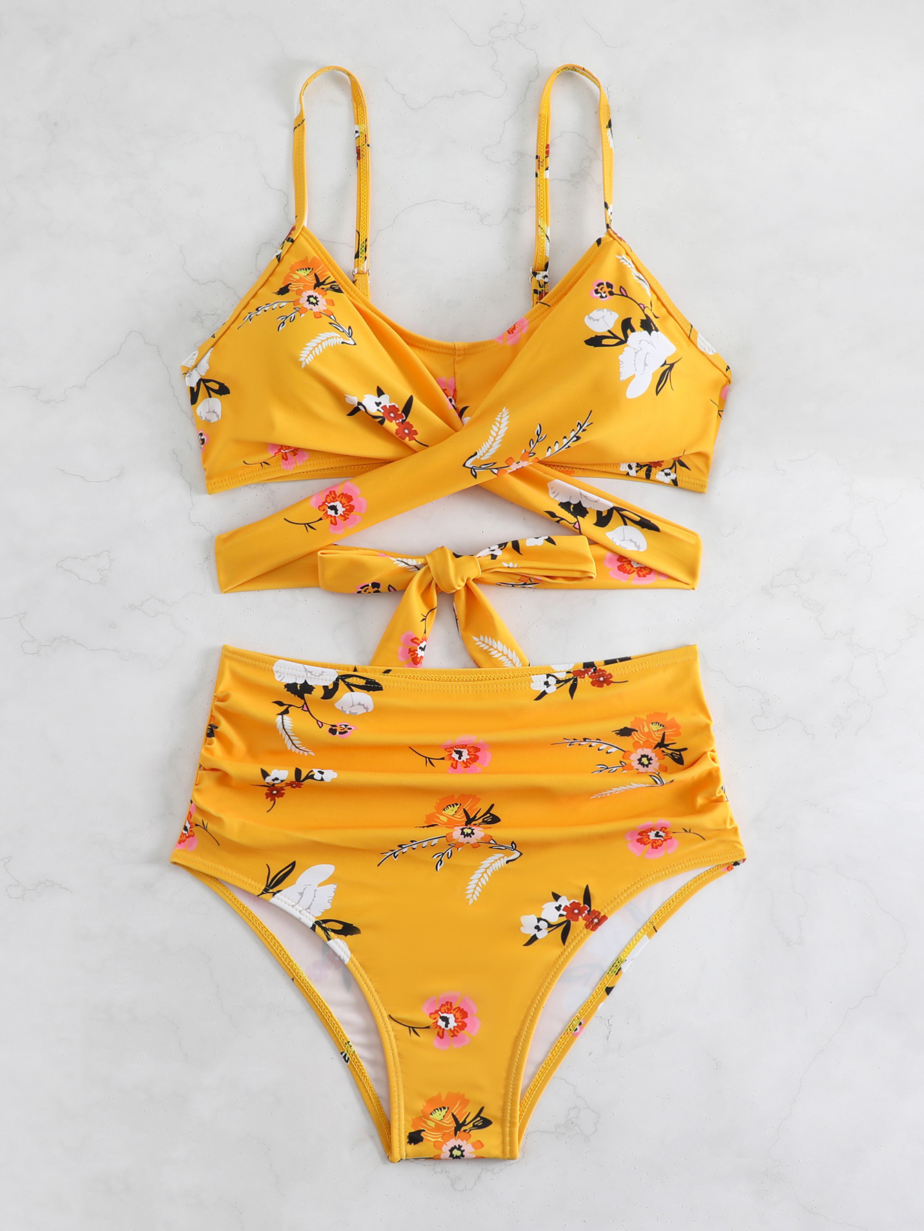 Criando um toque retrô: os pilares de uma marca de moda praia de ...