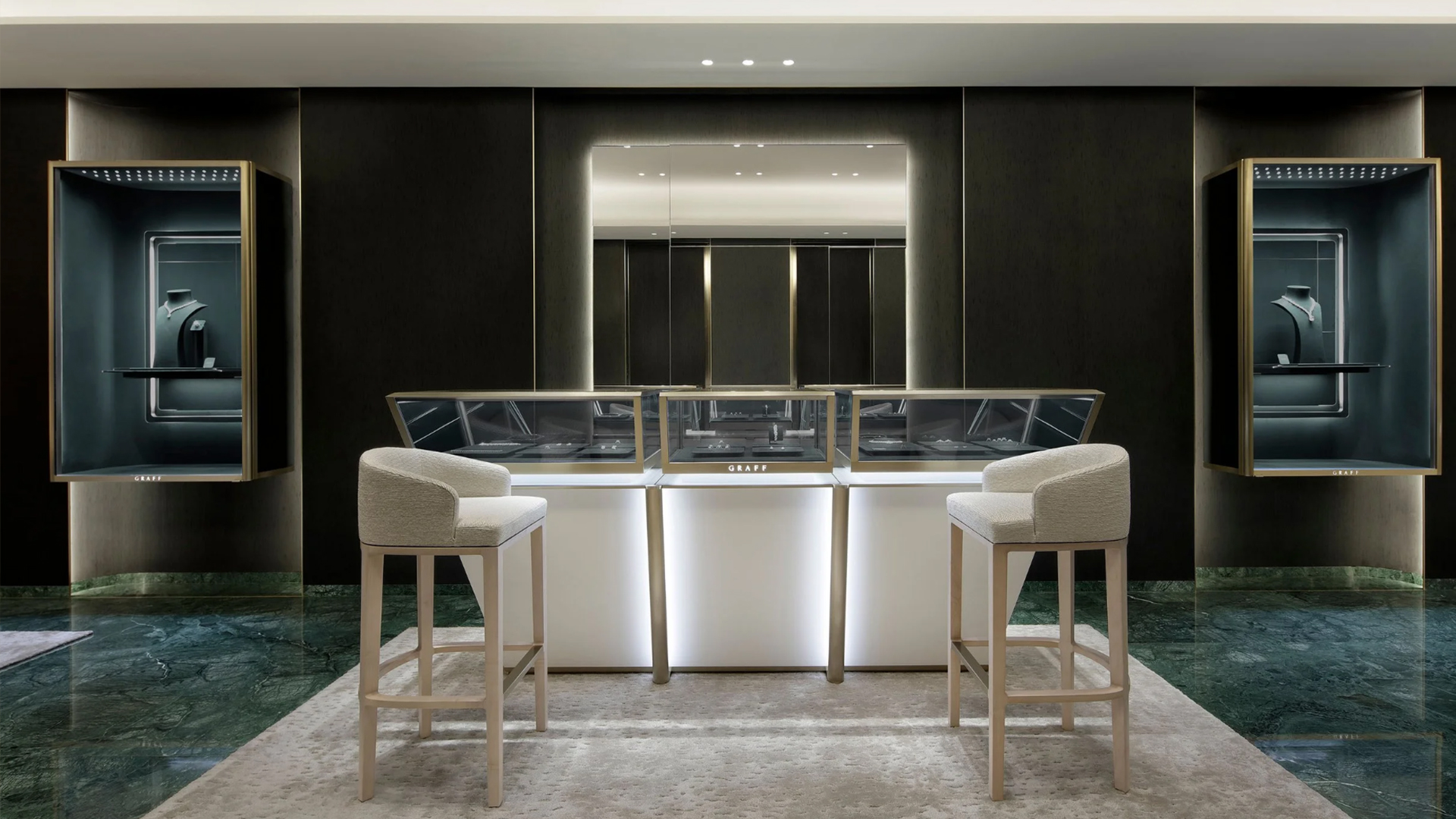 Luxury Space Transformation: How Display Cases Redefine the High-End ...