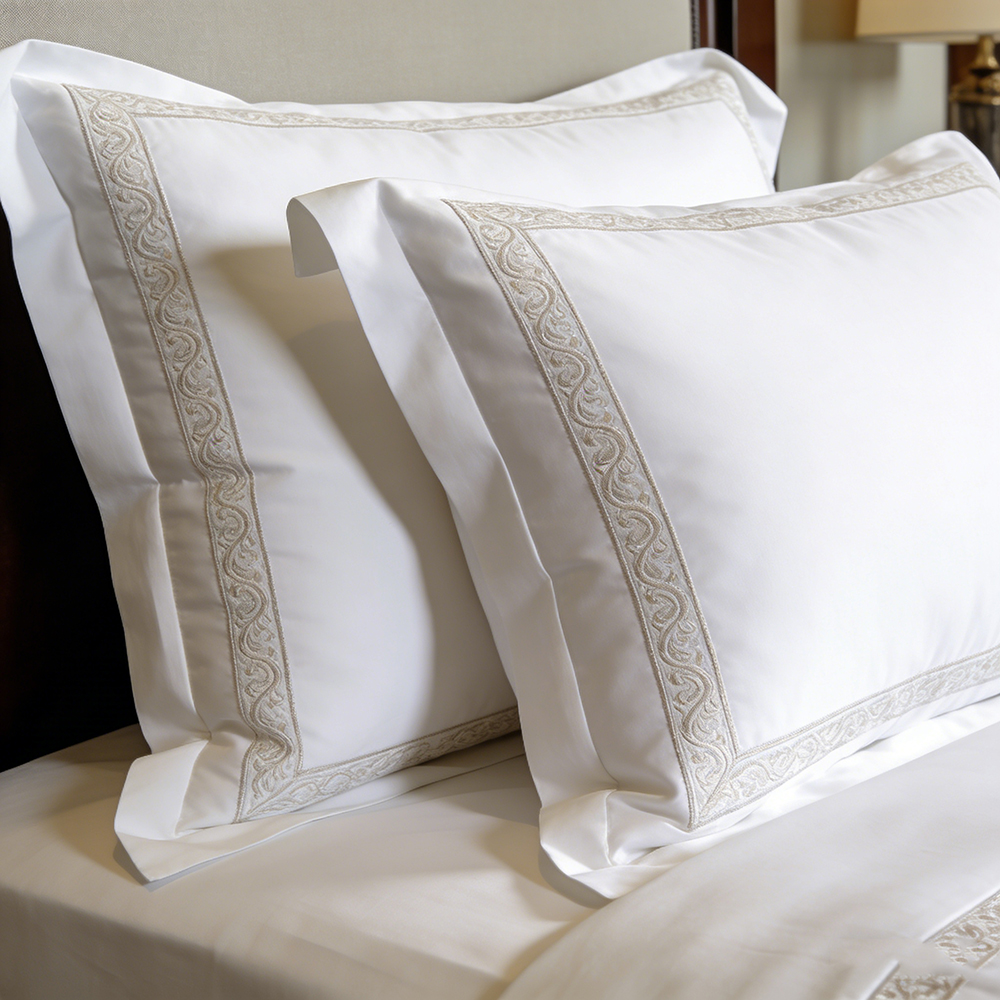 Das penas ao látex, como os materiais essenciais definem a experiência ...