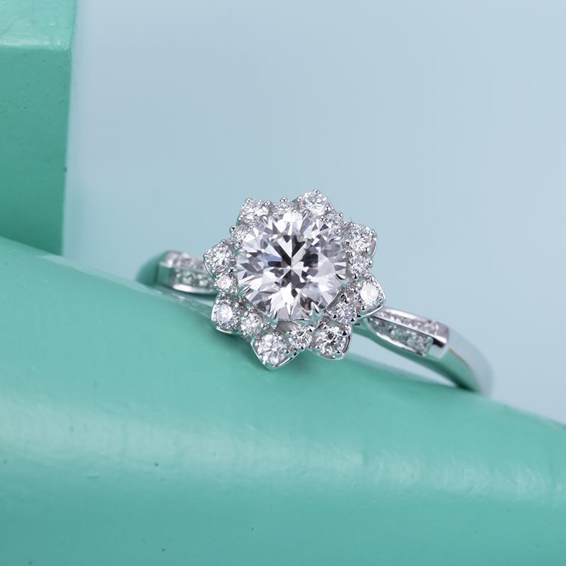 MSR-536 18K White Gold 0.8CT Lab Grown Diamond-Messi Jewelry