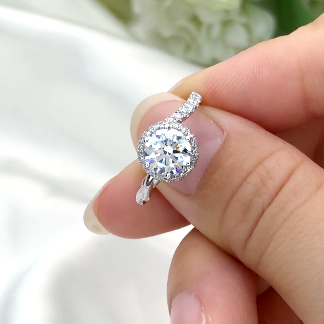 Popular Engineered Diamonds