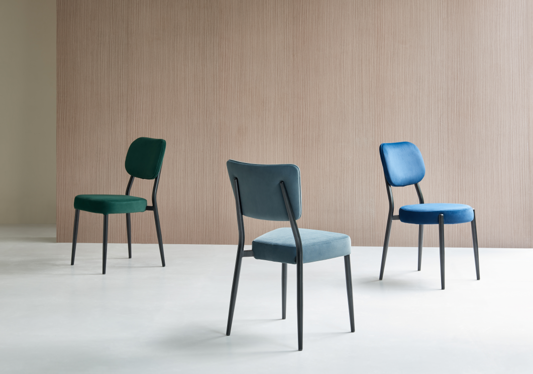 How to Select the Perfect Contract Chairs for Your Restaurant - Yumeya ...