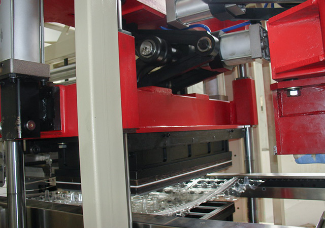 Ministar Vacuum Forming Machine Customization, High Pressure ...