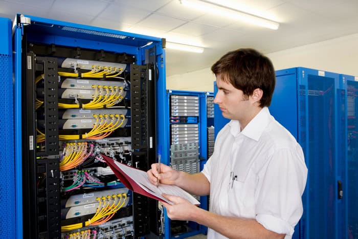 Patch Cable Vs Crossover Cable: Key Differences Explained - Farsince