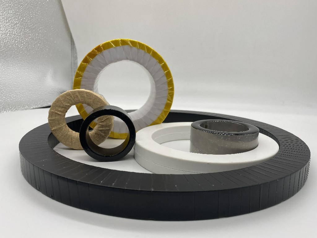 A Brief History and Application of Amorphous Alloys_Transmart