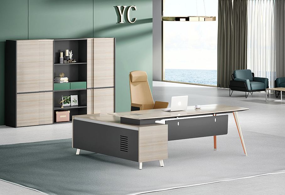 Reasons Why You Need a Office Boss Table at Your Office