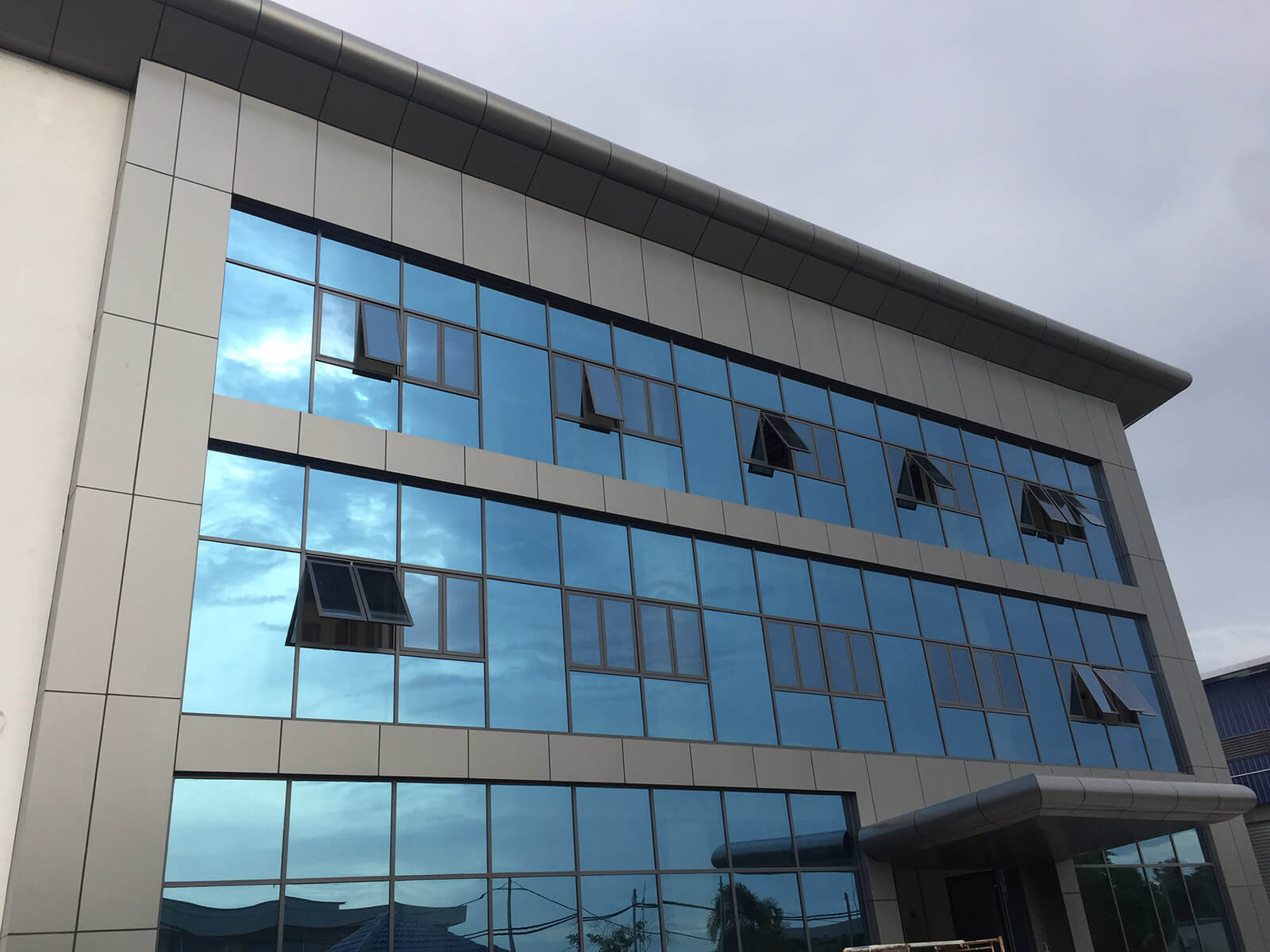 ACP Cladding: the Ultimate Guide to Aluminum Composite Panel Facades