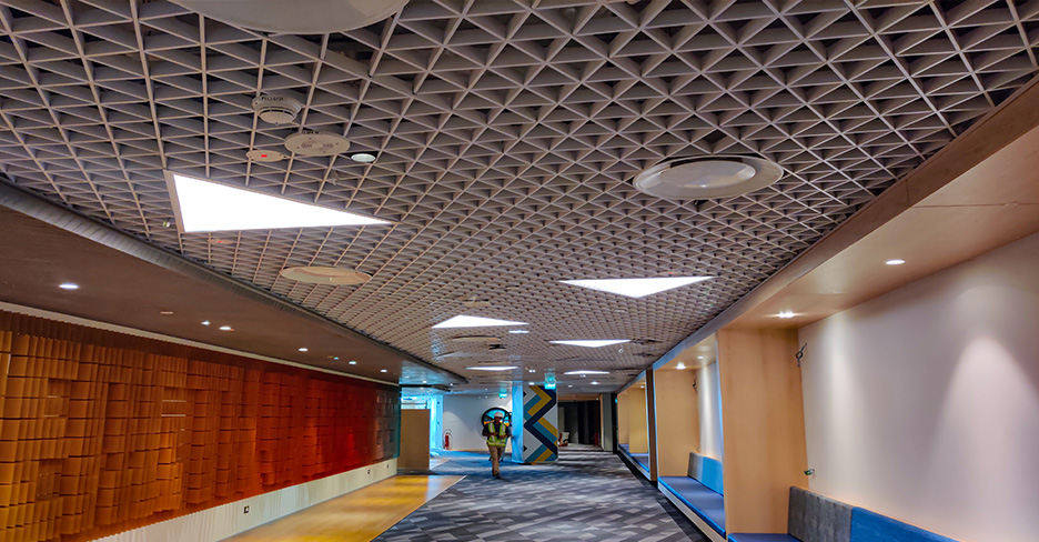 10 Inspiring Ceilings Ideas for Modern Office Spaces