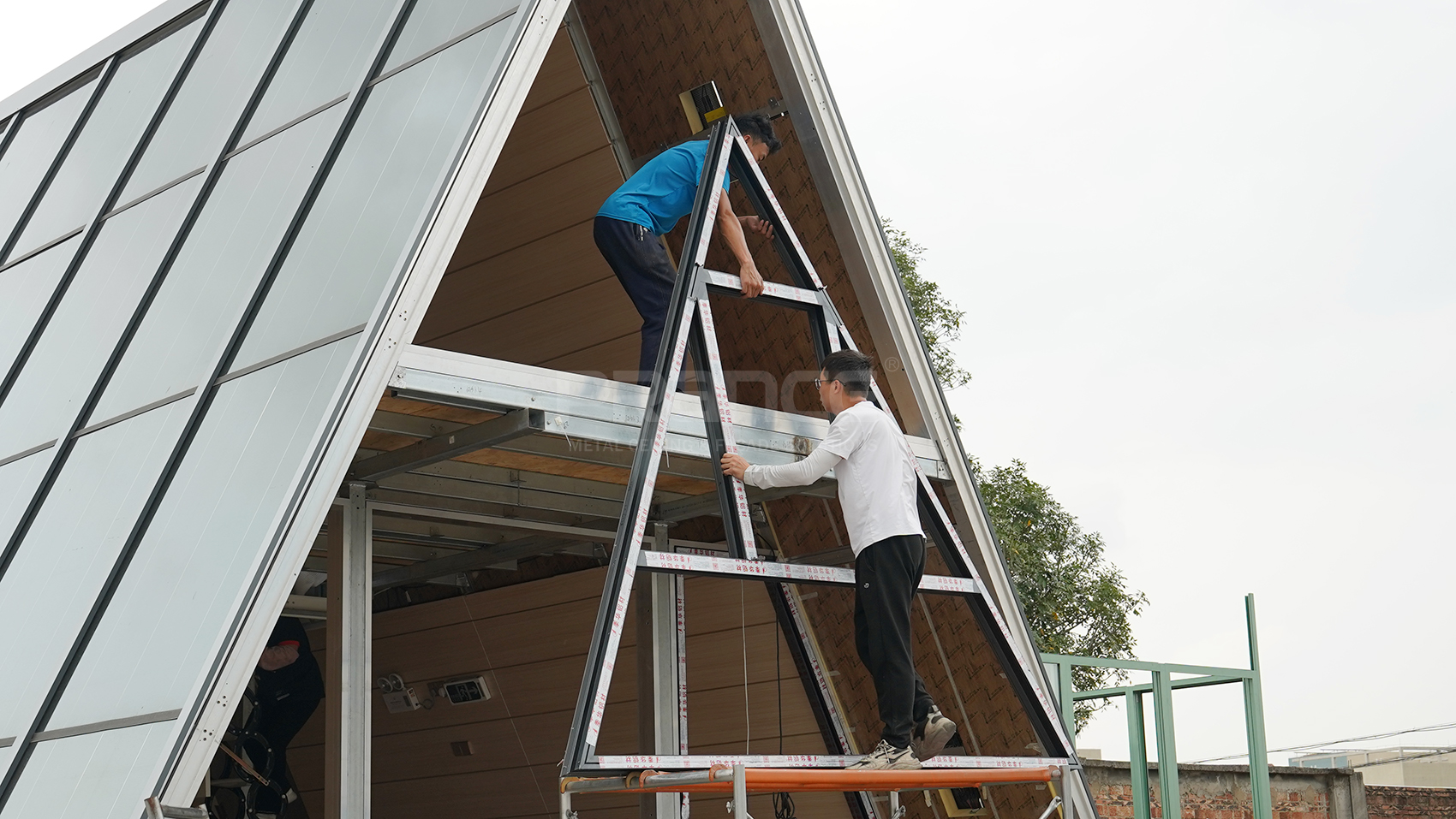 Smart Ways a Pre Fab House Cuts Time and Costs