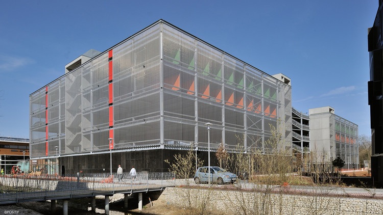 Design-Driven Uses of Wire Mesh Sheets in Commercial Buildings