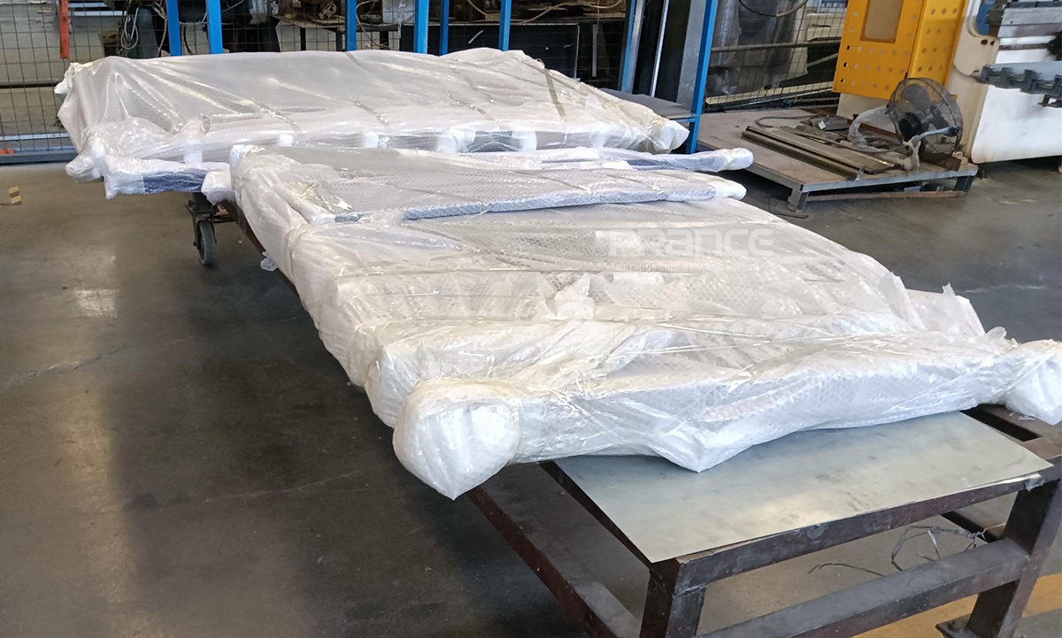 Hong Kong International Airport Terminal 1 Profile Baffle Ceiling ...