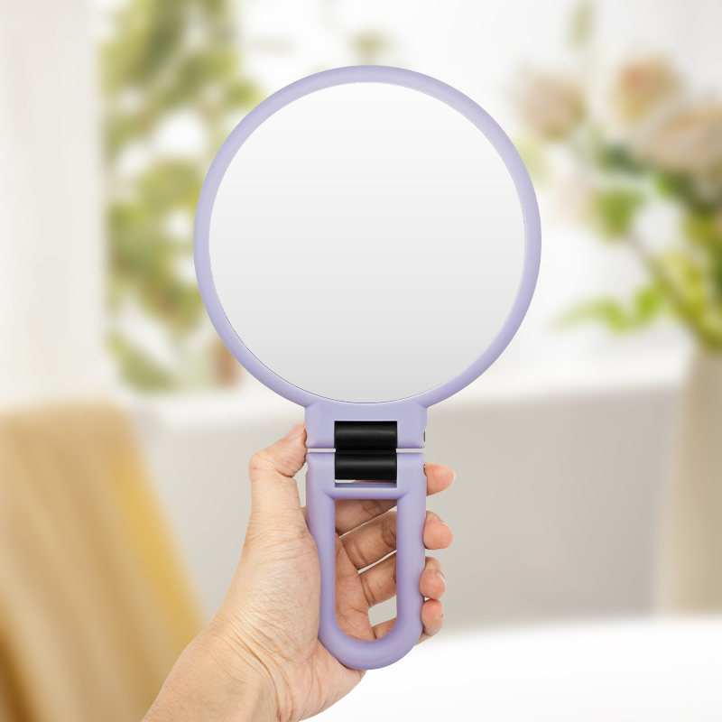 Five Makeup Mirror Usage Tips to Help You Achieve Perfect Makeup