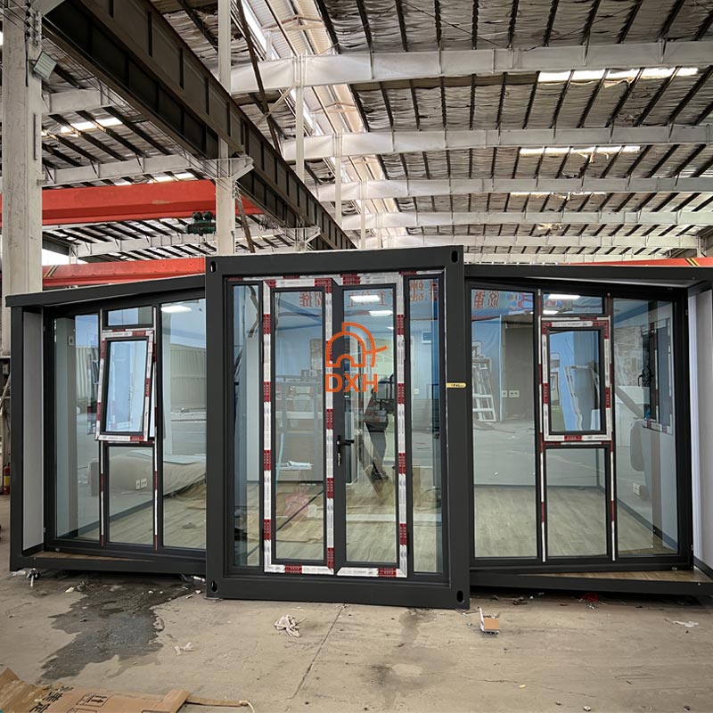 Modern 40ft Expandable Container Home | DXH Container