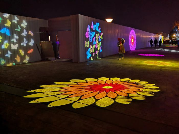 Shining a Light: the Benefits of Wall and Building Projectors | Noparde