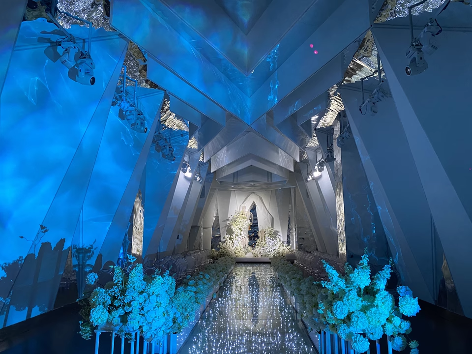 Dive into Romance: Noparde's Water Ripple Projector Transforms Weddings ...