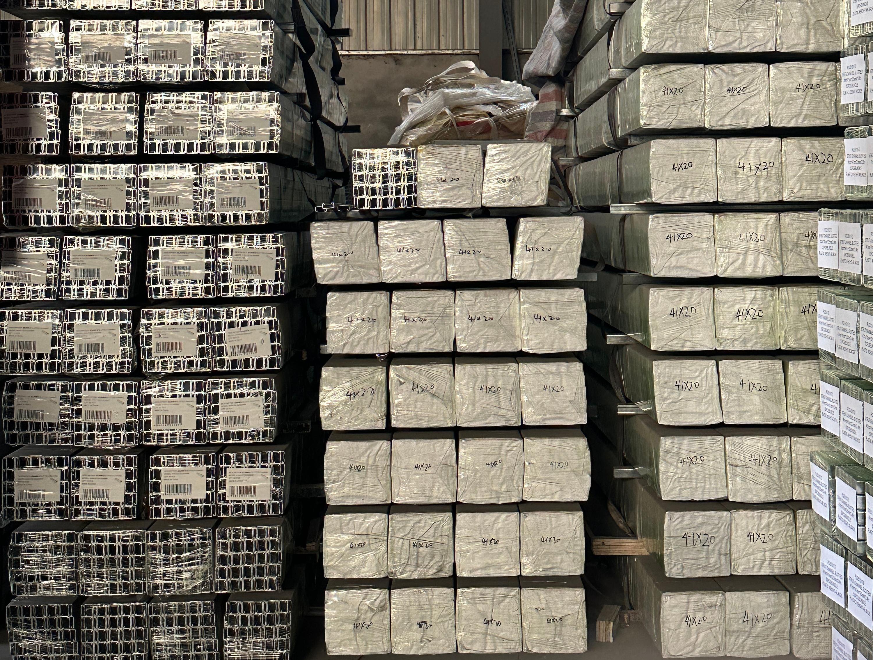 Plain Channel41x25mm, 41x35mm Pre-galvanized Perforated Plain / Slotted ...