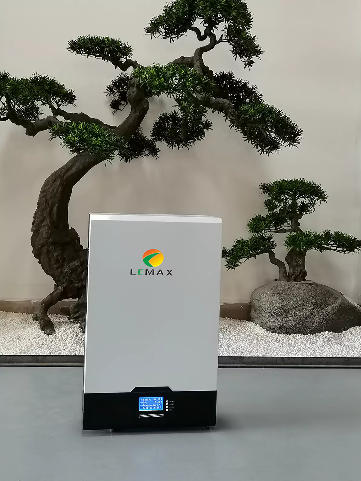 High-Quality LEMAX Wall Mounted Battery with LCD Screen - LEMAX New Energy