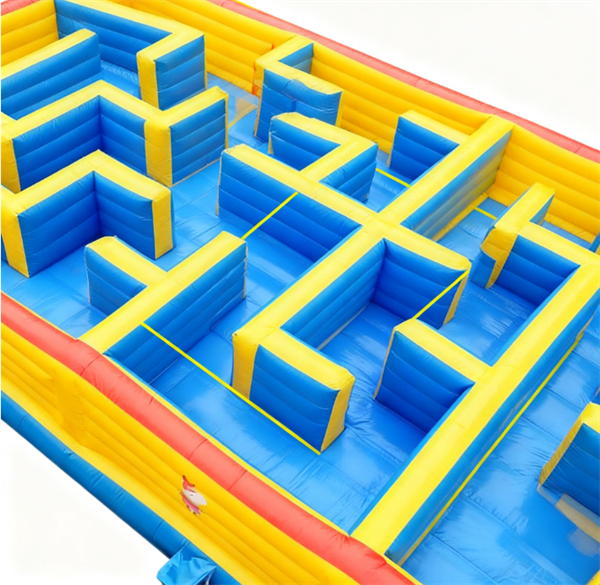 Laberinto inflable al aire libre, parque de atracciones inflable ...