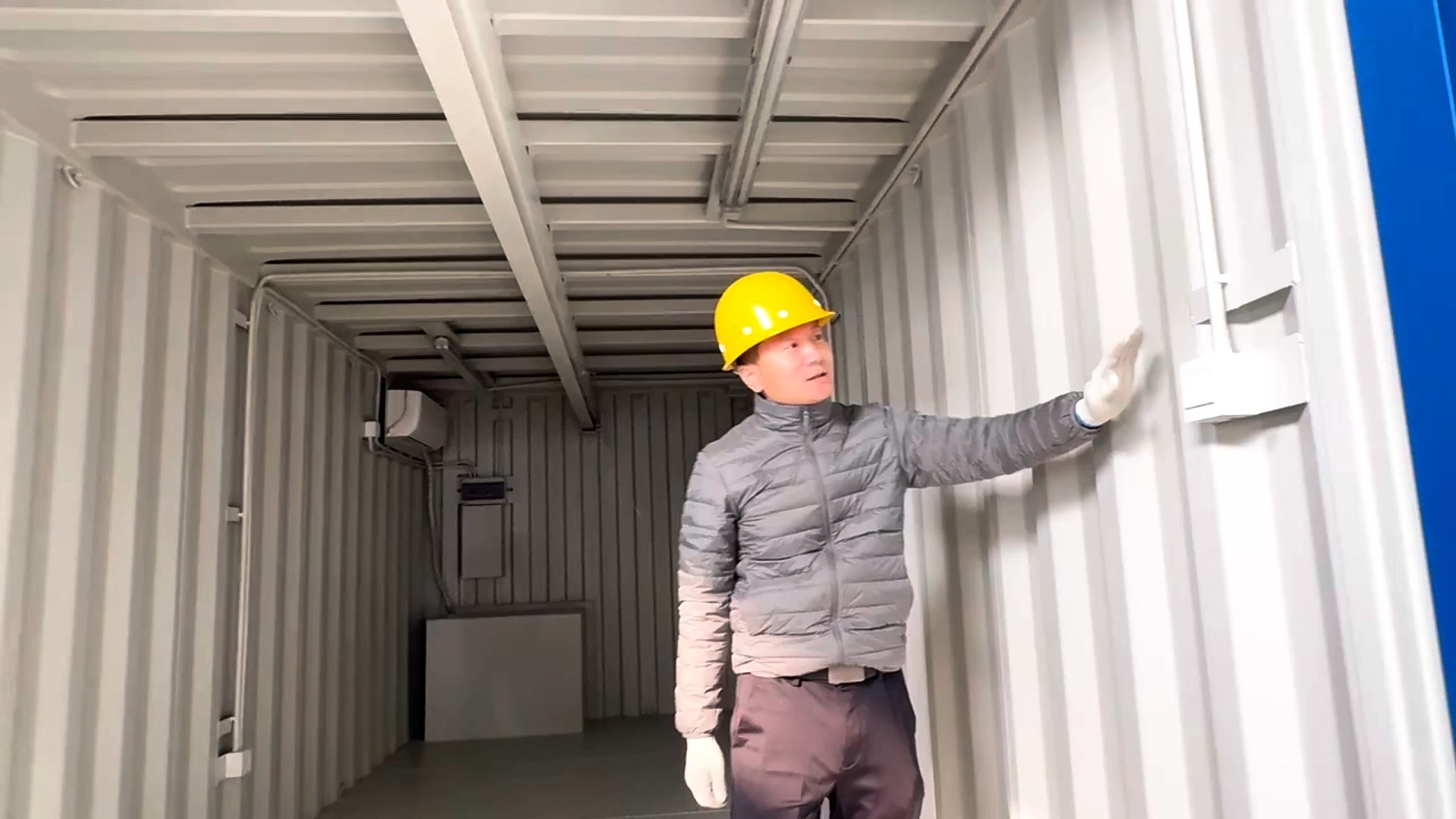 20ft Offshore Workshop Interior Display: Key Aspects - ACE Container