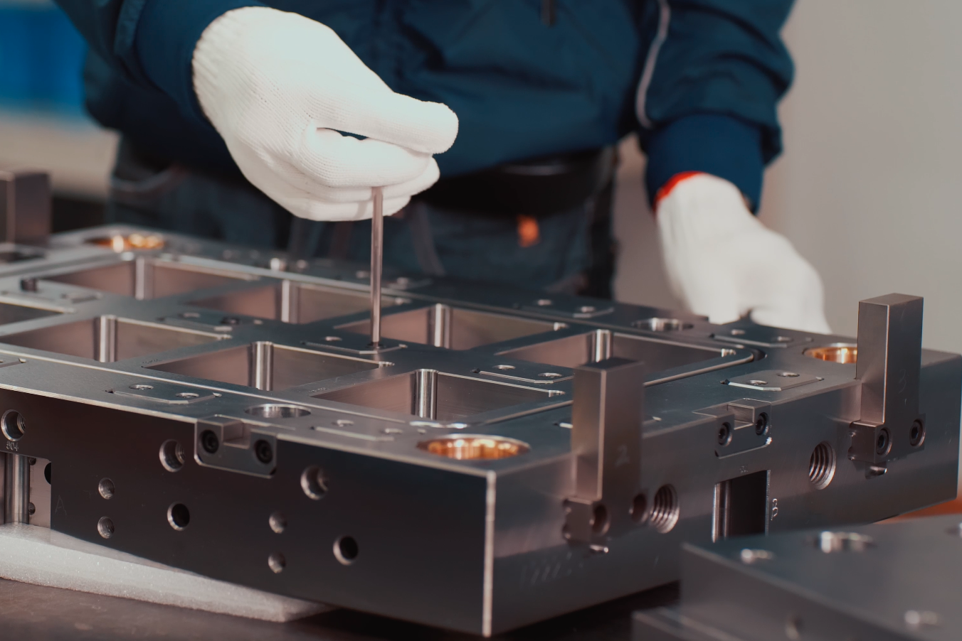 What Maintenance Job Need to Do During Mold Fitment? - Fox Mold