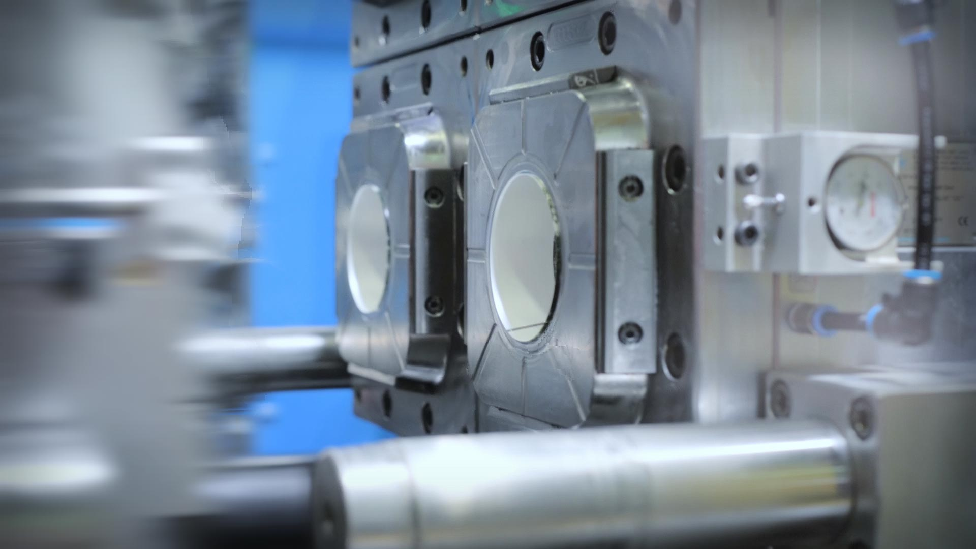 What Key Points Should Be Noted When Operating an Injection Molding ...