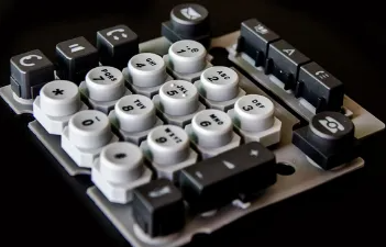 A Comprehensive Guide to Plastic Injection Molding Services | JSJM