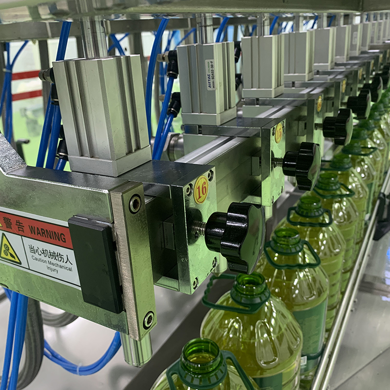 Automatic High-accuracy Flowmeter Based Linear Filling Machine | Jianxing