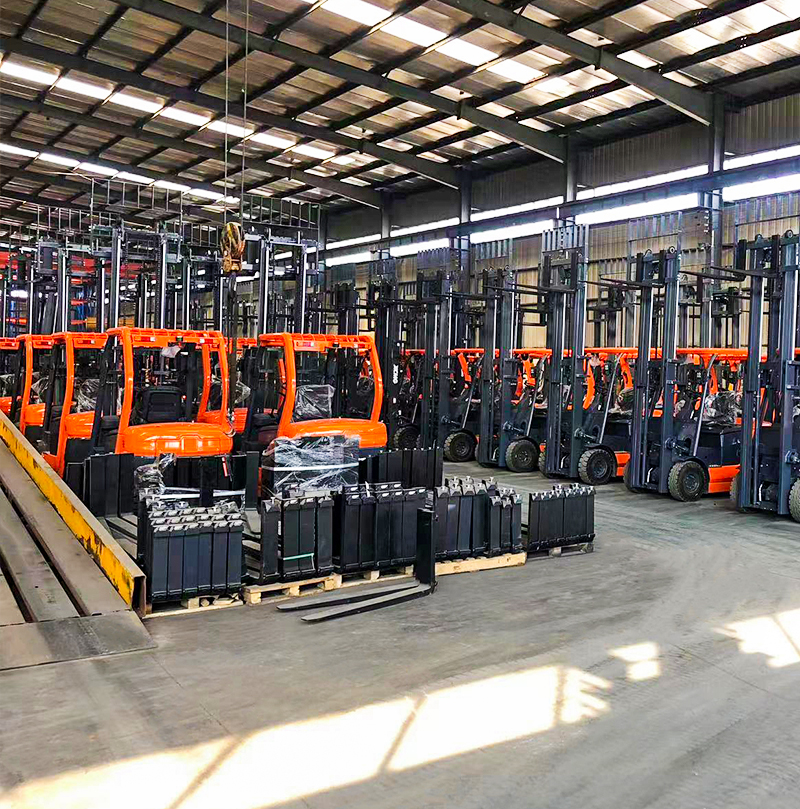 Diesel Forklifts, LPG Forklifts Manufacturer & Supplier - VLIFT