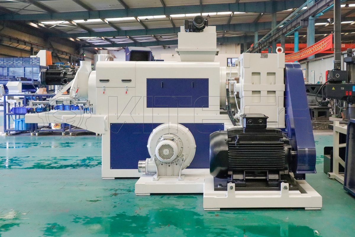 Efficient Plastic Film Recycling: Kitech Machinery Semi-Melting Type ...