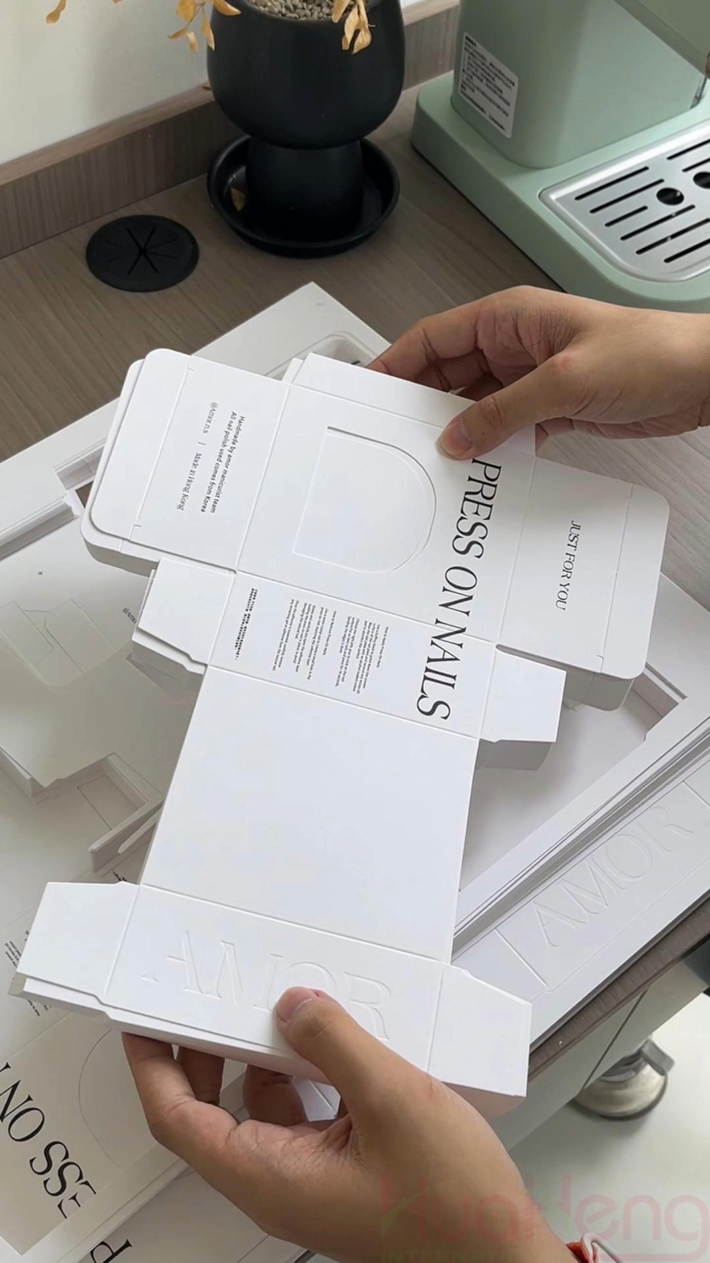 The Art of Automation: Behind the Scenes of Card Box Folding - HuaHeng ...