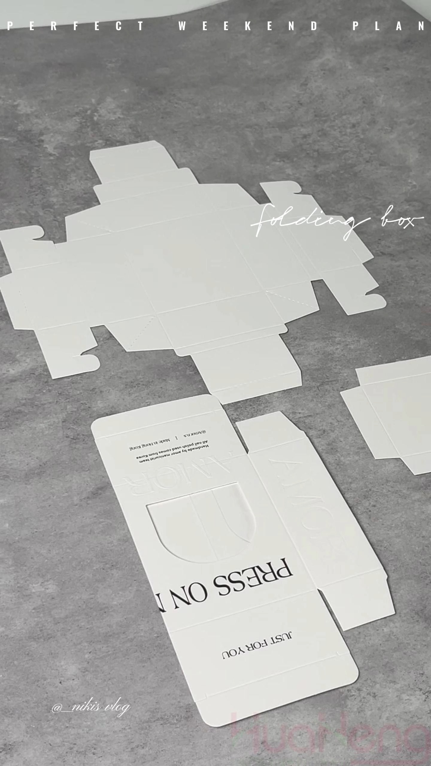 Behind the Scenes: the Cardboard Box Folding Process - HuaHeng Packaging