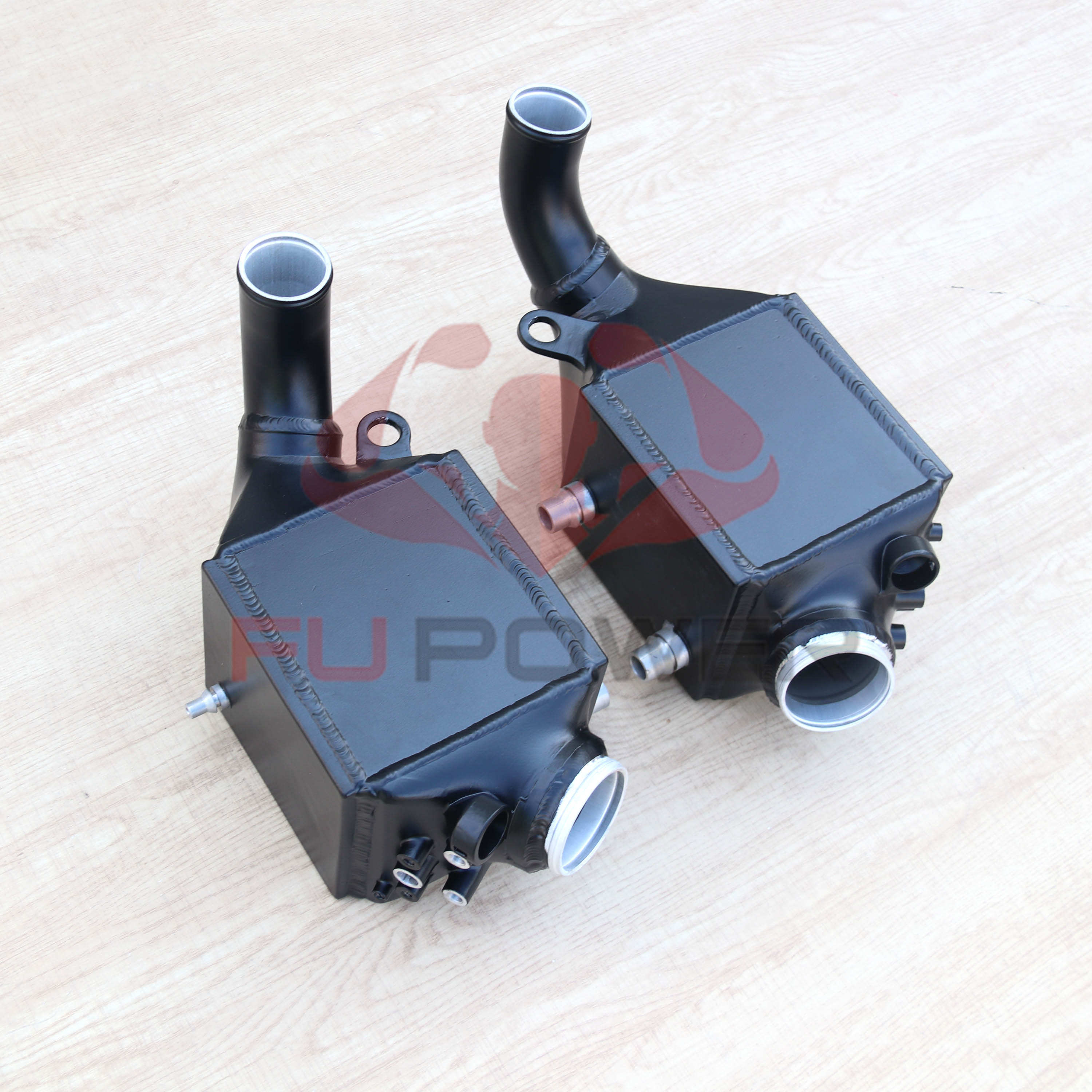 LARGER 30% CORE For BMW X5M X6M 4.4L TWIN TURBO AIR UPGRADE INTERCOOLER